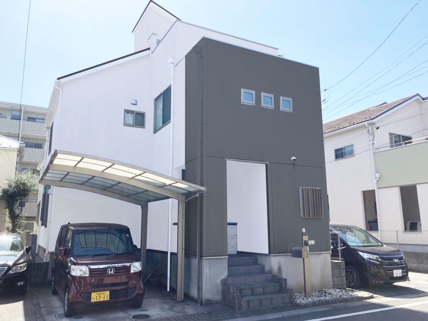川口市 築16年、建物の形状に合ったスタイリッシュな色分けで外壁フッ素塗装！屋根はカバー工法でナガモチ(*'∀')